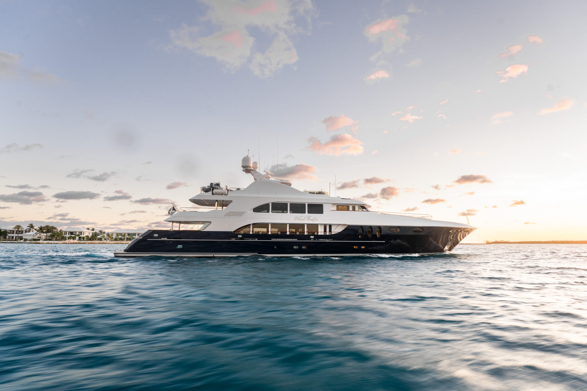 Yachts for Sale in United States | Worth Avenue Yachts | Luxury Yacht ...